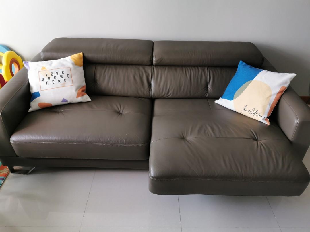 Leather sofa with extendable seats and adjustable head rest, Furniture ...