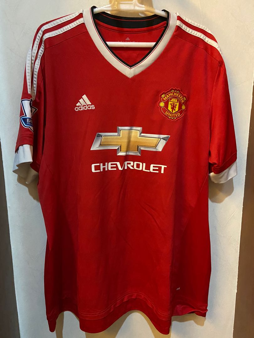 Manchester United Kit 2015-2016 chevrolet, Men's Fashion, Activewear on ...