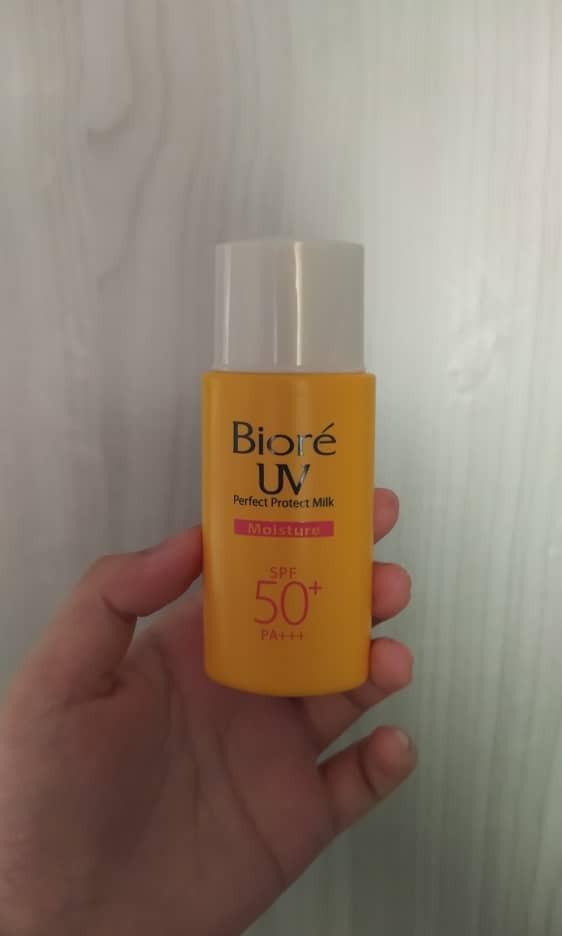 Sunscreen Biore (Kuning), Beauty & Personal Care, Face, Face Care on ...