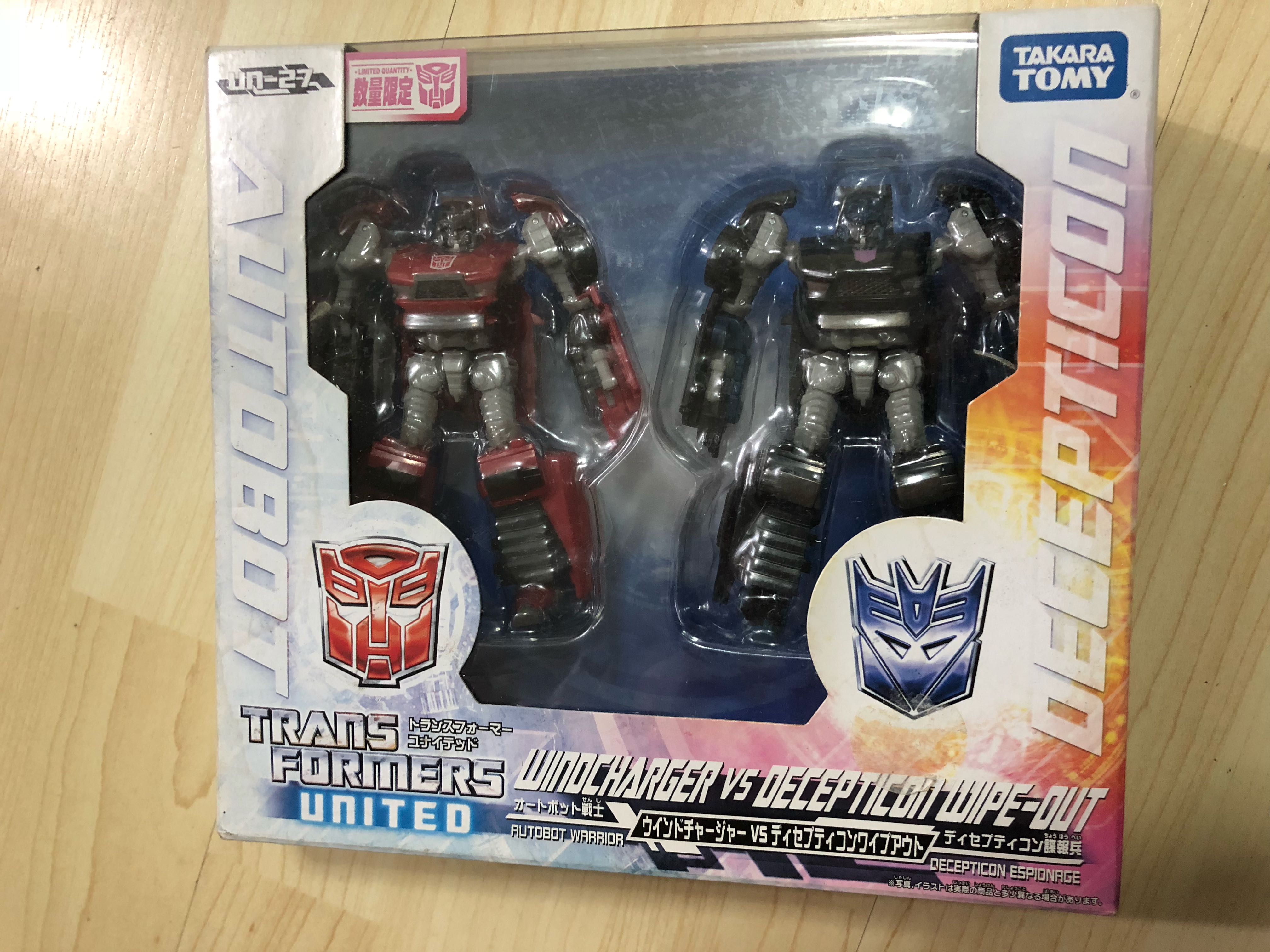 TAKARATOMY 變形金剛 TRANSFORMERS UNITED UN-27 Winocharger vs Decepticon ...