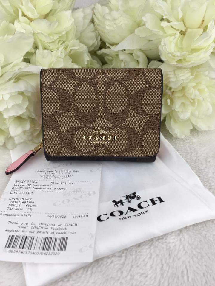 Coach Small Trifold Wallet, Women's Fashion, Bags & Wallets, Wallets ...