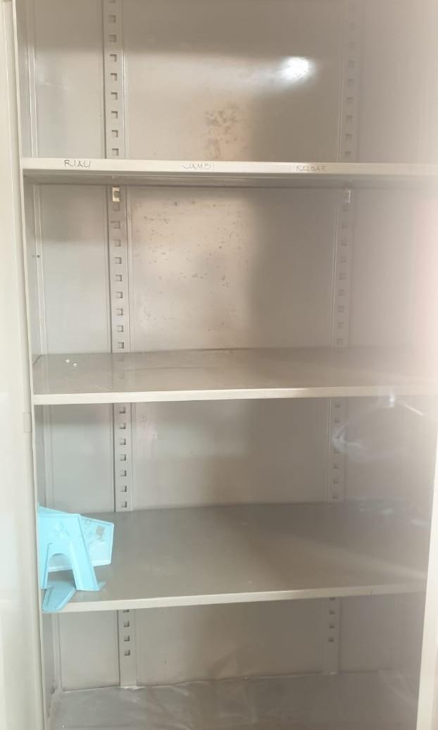 Lemari besi tahan api, Perabotan Rumah di Carousell