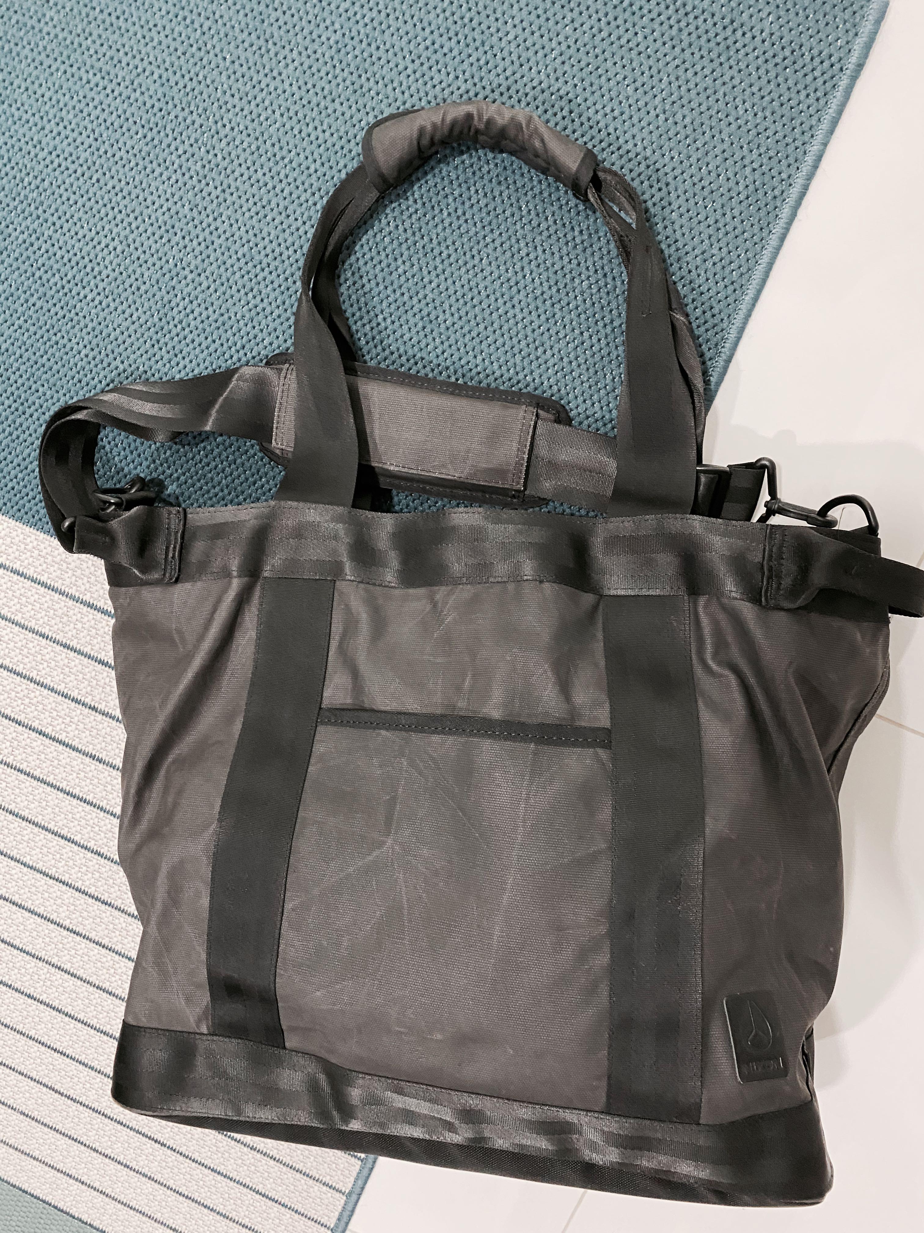 Rugged looking Nixon Men’s (Giant) Tote bag with sling (detachable ...