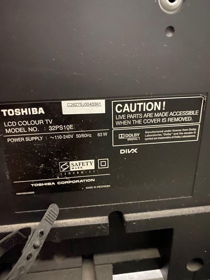 Toshiba Regza 32PS10E TV Screen with remote control, TV & Home ...