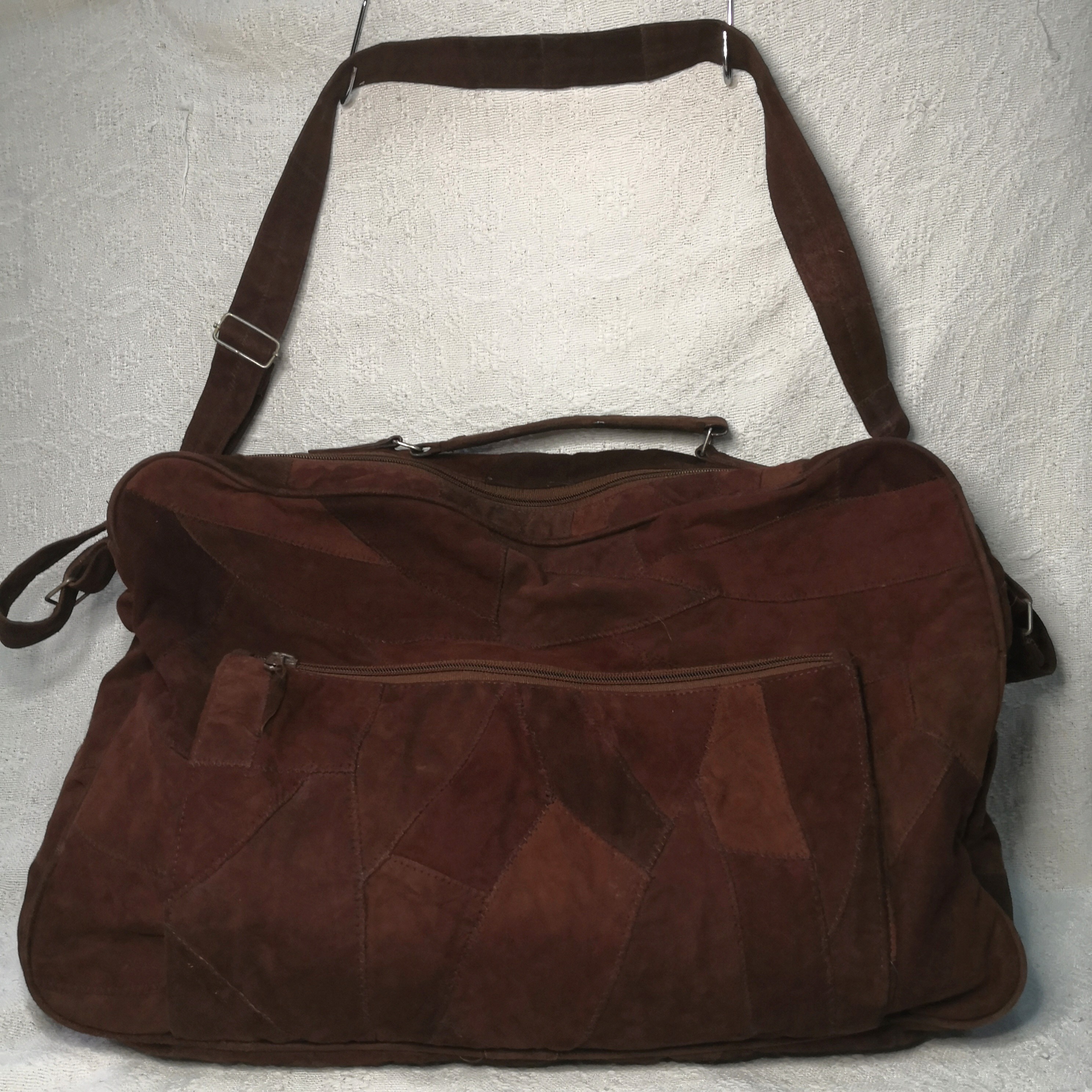 Vintage Big Layas Bag, Women's Fashion, Bags & Wallets, Cross-body Bags ...