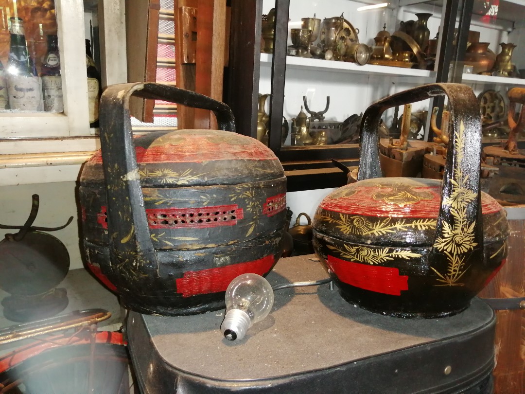 Bakul sia lama antik, Hobbies & Toys, Collectibles & Memorabilia ...