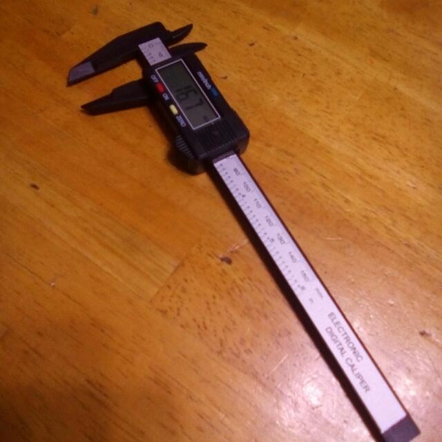 Measuring Depth Tool Micrometer Available Digit Dial Non Analog Caliper ...