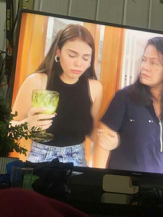 IVANA ALAWI'S DRINKING GLASS/PITCHER, Furniture & Home Living ...