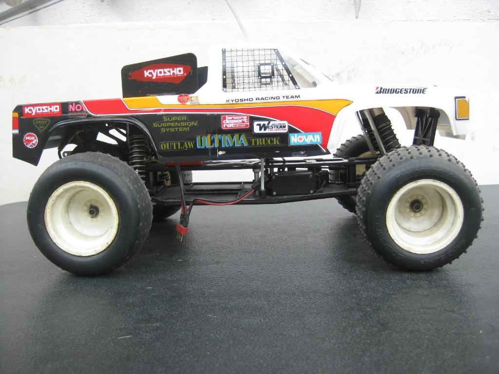 KYOSHO Outlaw Ultima stadium truck RC, Hobbies & Toys, Toys & Games on ...