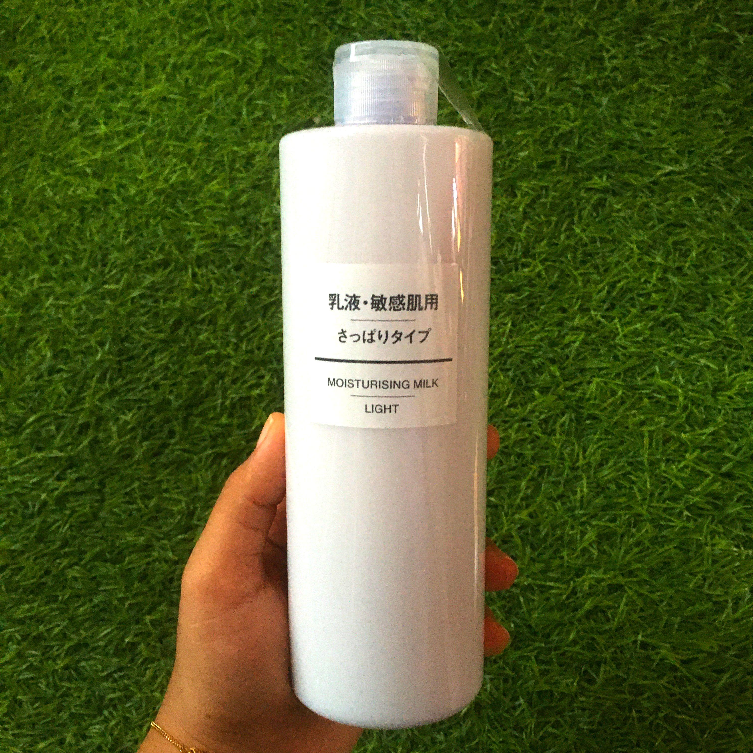 Muji Moisturising Milk 400ml (Light), Beauty & Personal Care, Face ...