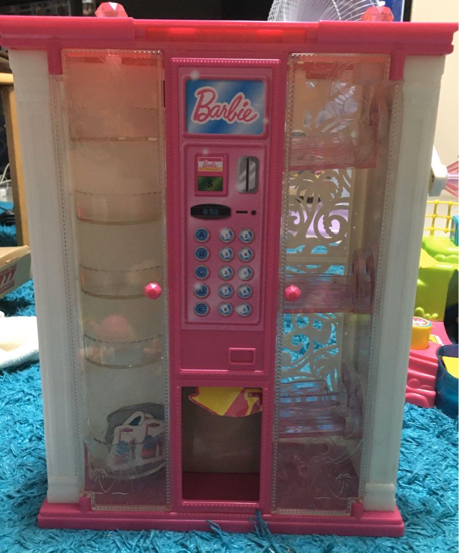 Original Barbie Fashion Vending Machine, Hobbies & Toys, Toys & Games ...