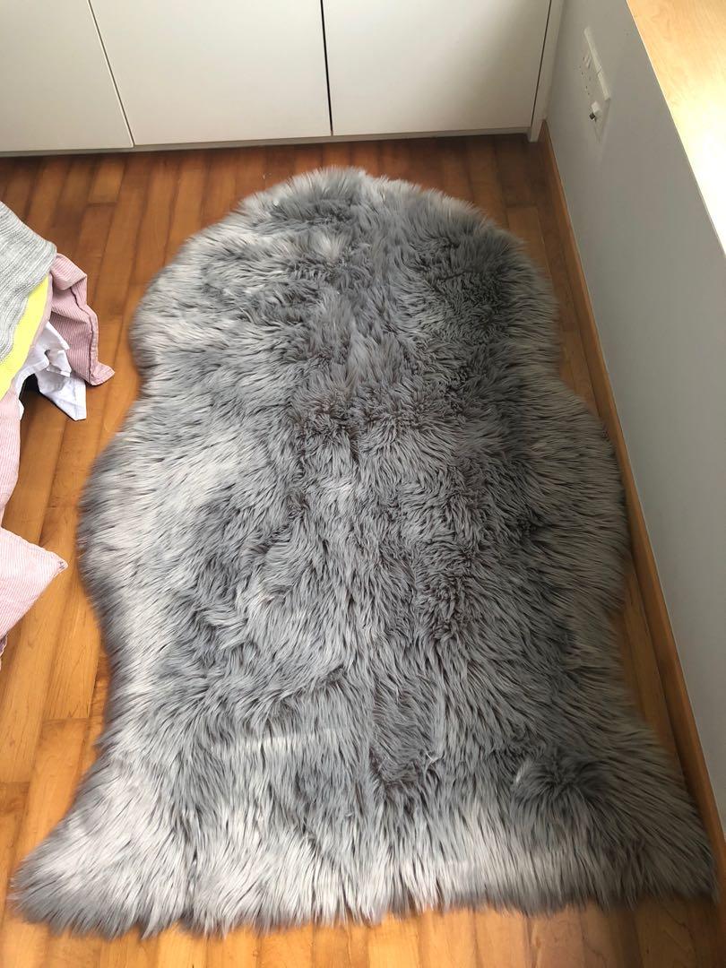 Large Faux Fur Carpet, Furniture & Home Living, Home Decor, Carpets ...