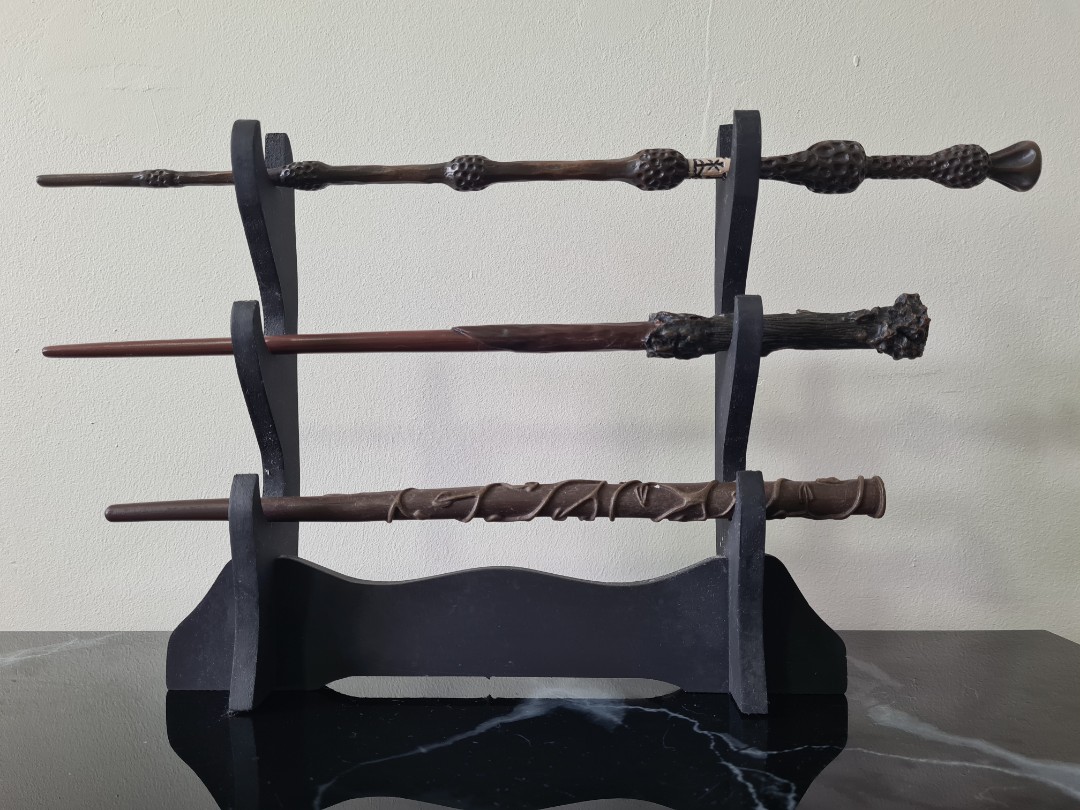 Harry Potter Wand Set (The Noble Collection), Hobbies & Toys ...