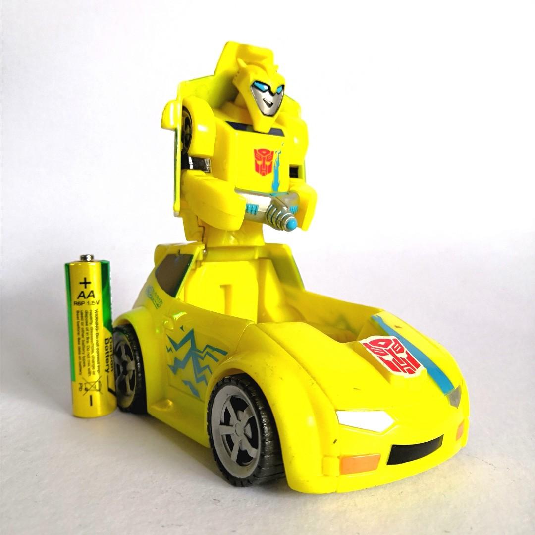 Hasbro 2007 Transformer Animated Autobot Bumblebee Talking 5.5 Inch ...