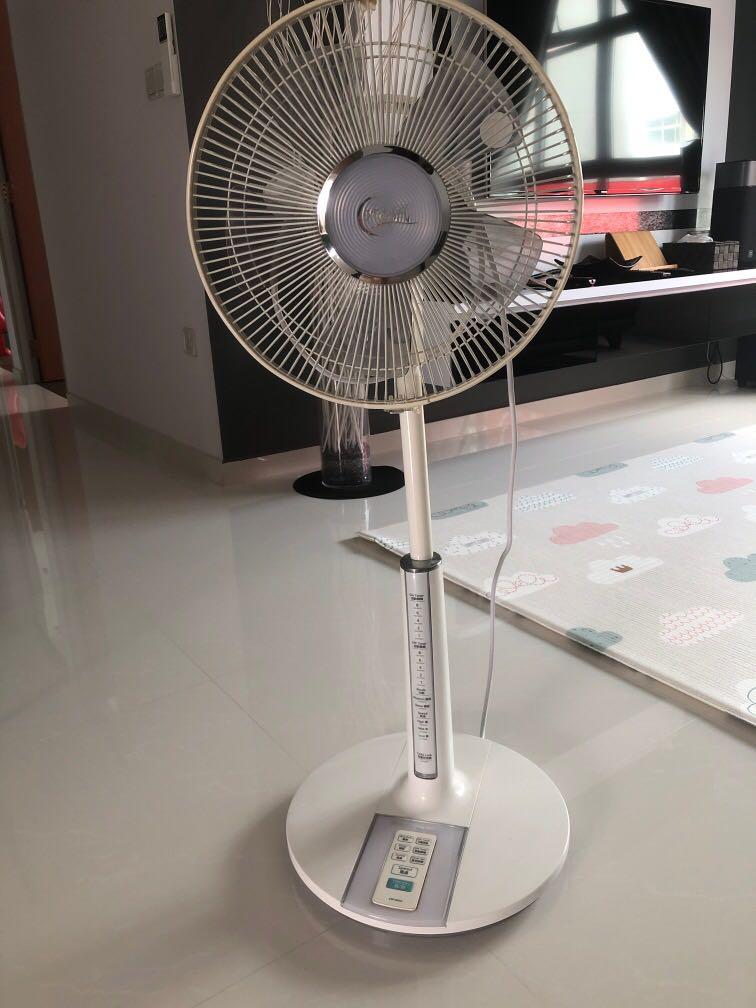 Hitachi Standing Fan, Furniture & Home Living, Lighting & Fans, Fans on ...