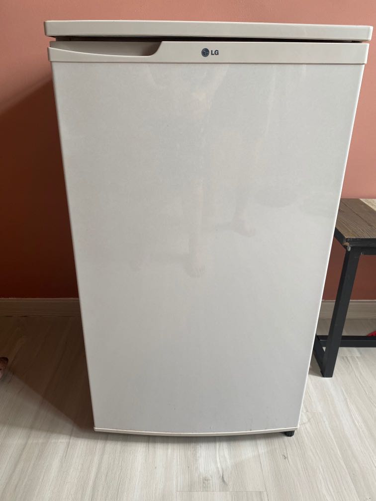 LG Medium Fridge, TV & Home Appliances, Kitchen Appliances ...