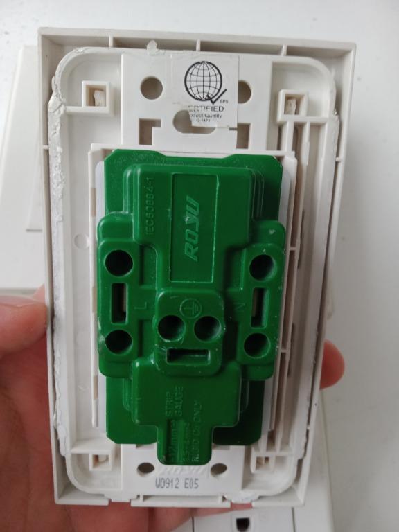 ROYU DUPLEX UNIVERSAL OUTLET WITH GROUND (WITH SHUTTER) WD912 + Utility ...