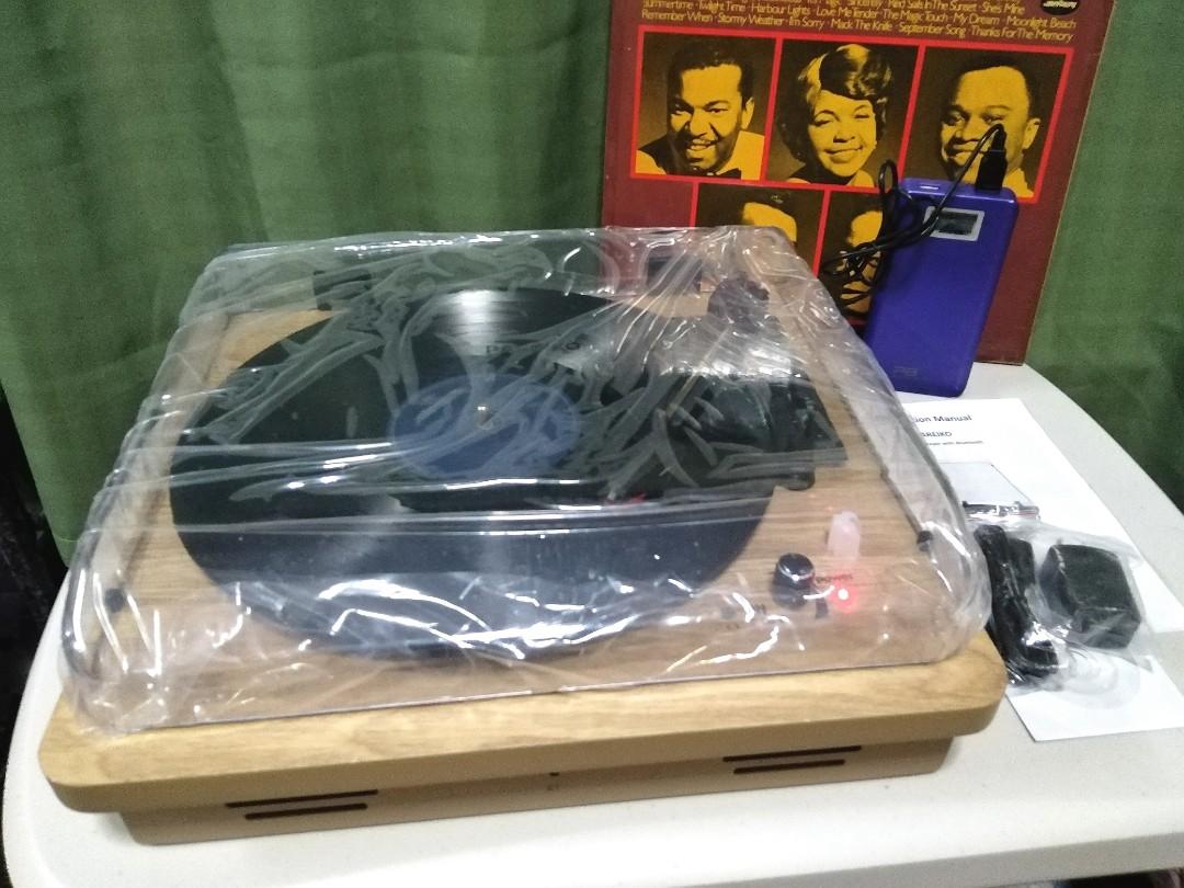 Branded Pareiko Classic Retro Wooden Style Turntable with Bluetooth and ...