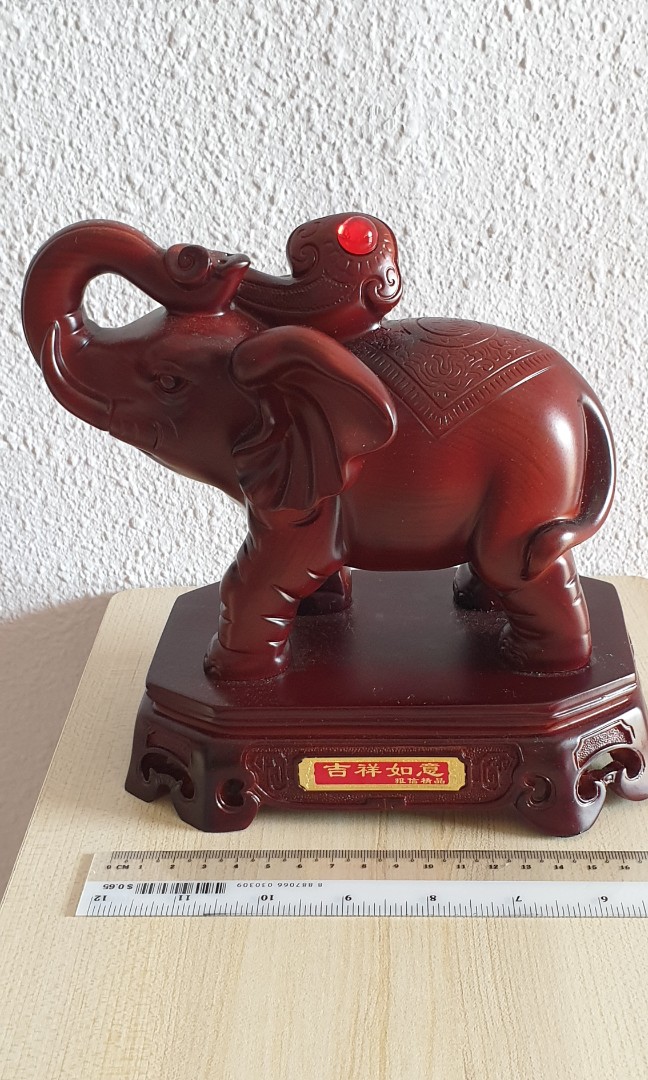 Elephant display, Hobbies & Toys, Memorabilia & Collectibles, Religious ...