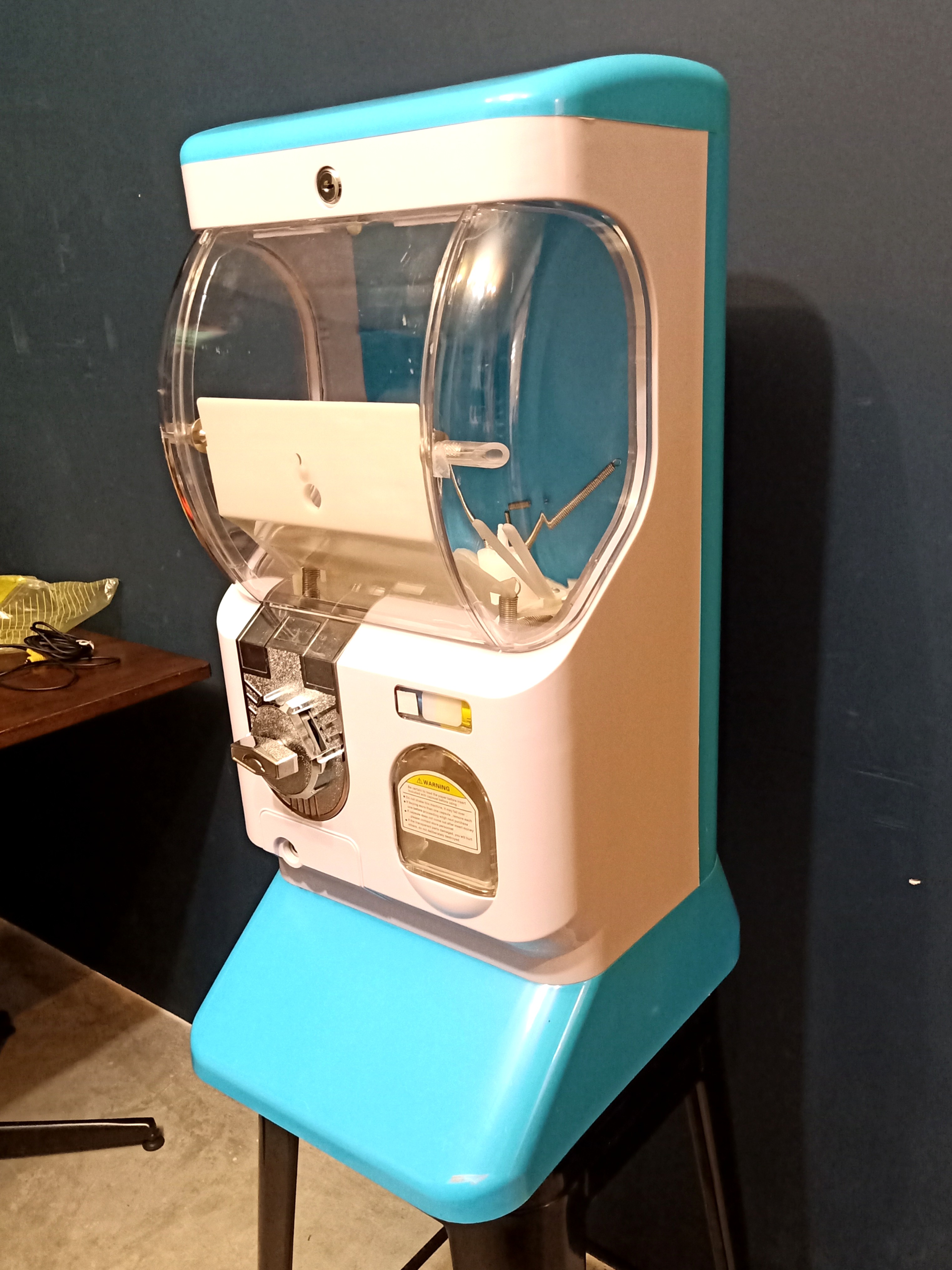 Gashapon Full Size Capsule Machine (No tokens or coins required to turn ...