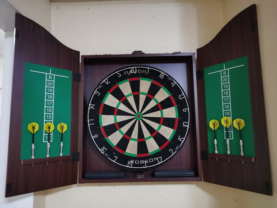 Robson Wood Dart Board Game, Sports Equipment, Sports & Games, Kites on ...