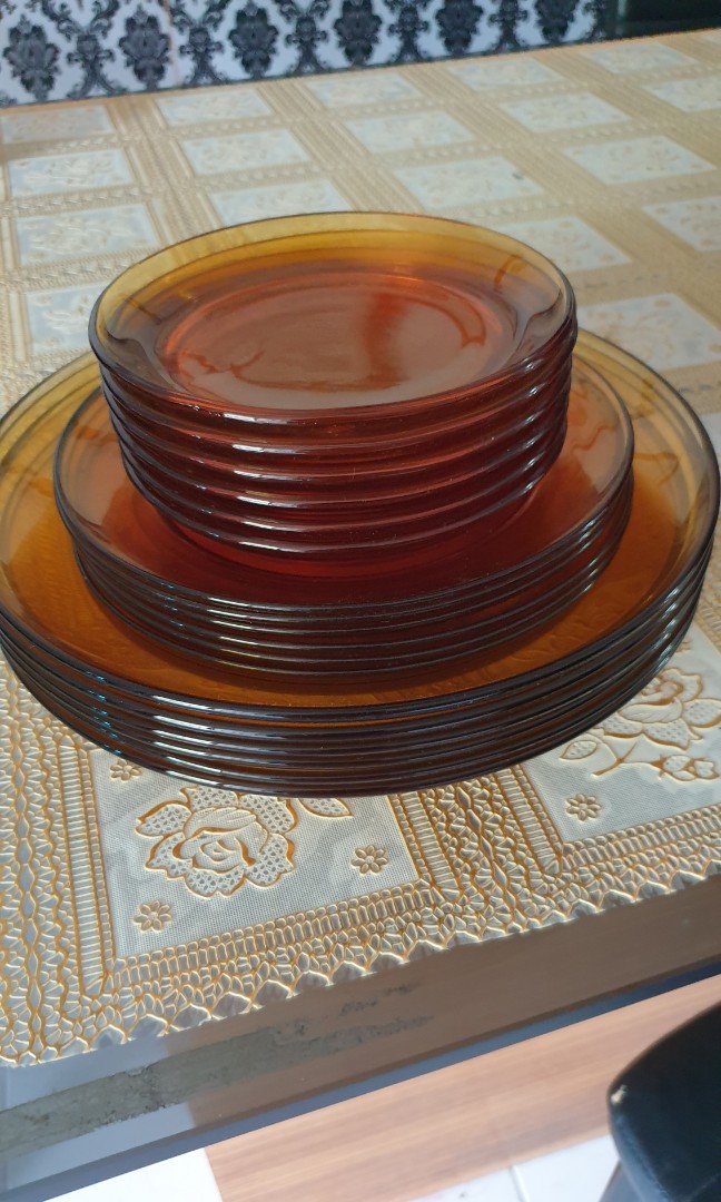 Used plates, Furniture & Home Living, Kitchenware & Tableware, Other ...