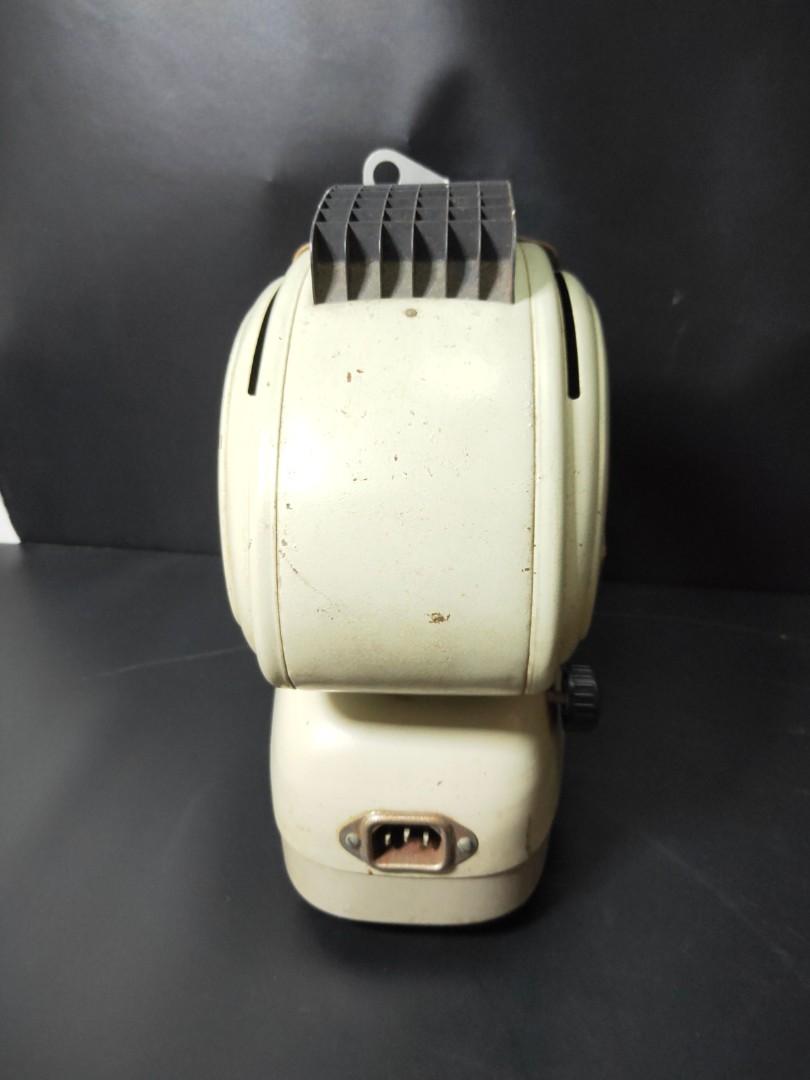 Collectibles Noris Trumpf Halogen 150 Slide Projector @$300 each ...