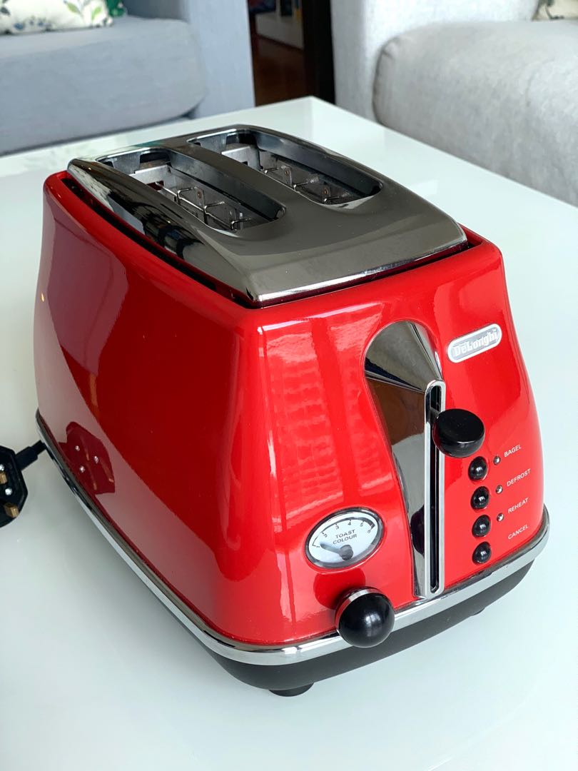 DeLonghi Red 2 slice toaster - Italian make, TV & Home Appliances ...
