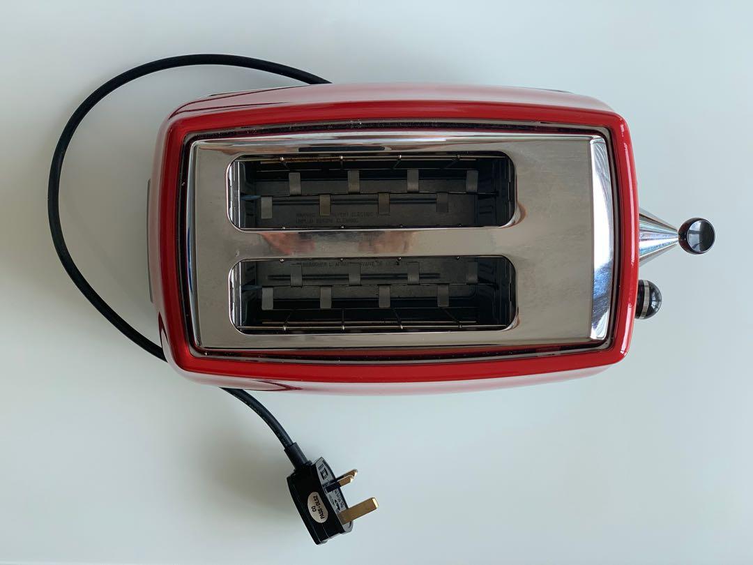 DeLonghi Red 2 slice toaster - Italian make, TV & Home Appliances ...