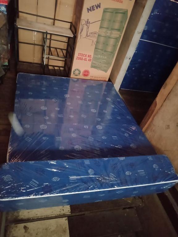 new uratex comfortex 4 fold design, Furniture & Home Living, Furniture ...