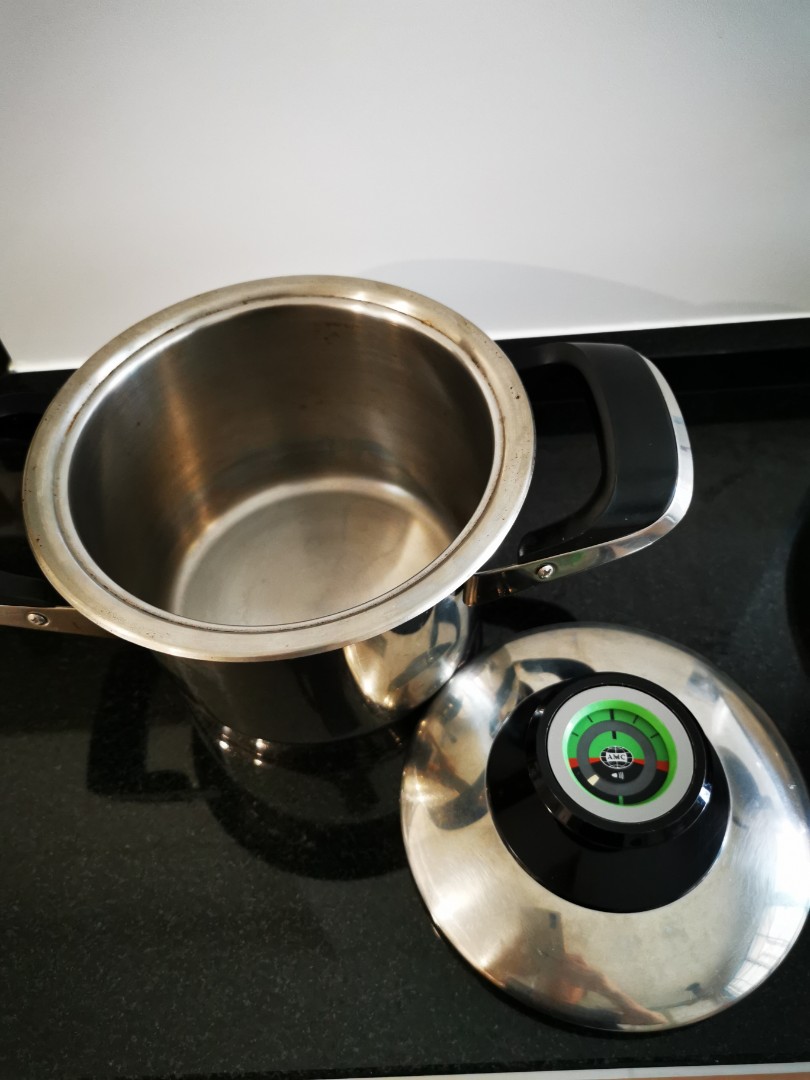 Amc pot, Home Appliances, Kitchenware on Carousell