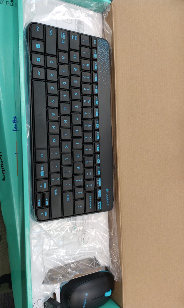 Logitech Keyboard, Electronics, Computer Parts & Accessories on Carousell