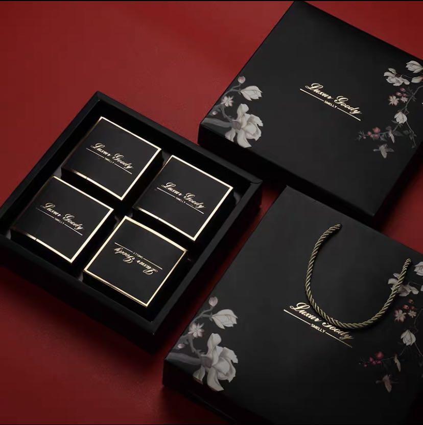 Luxury Mooncake box/ gif box / pastry box, Everything Else on Carousell