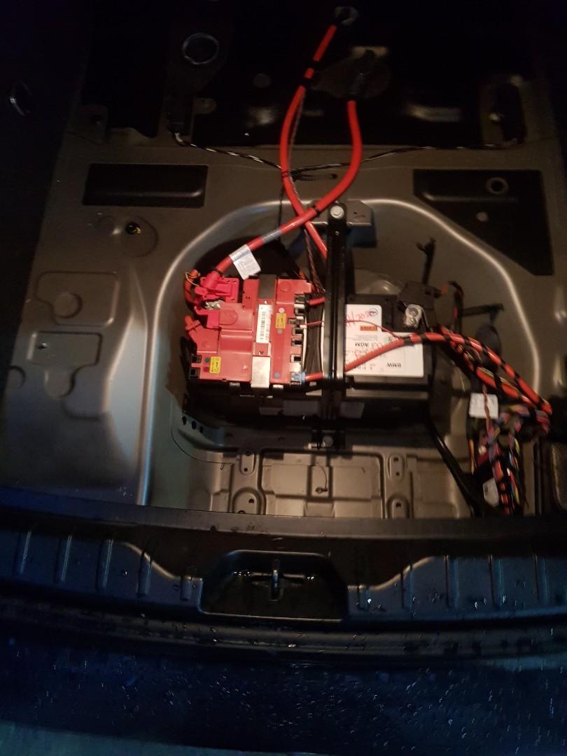 Original BMW Battery change for BMW F10 FL (AGM 90ah) & BMW E71 X6 (AGM ...