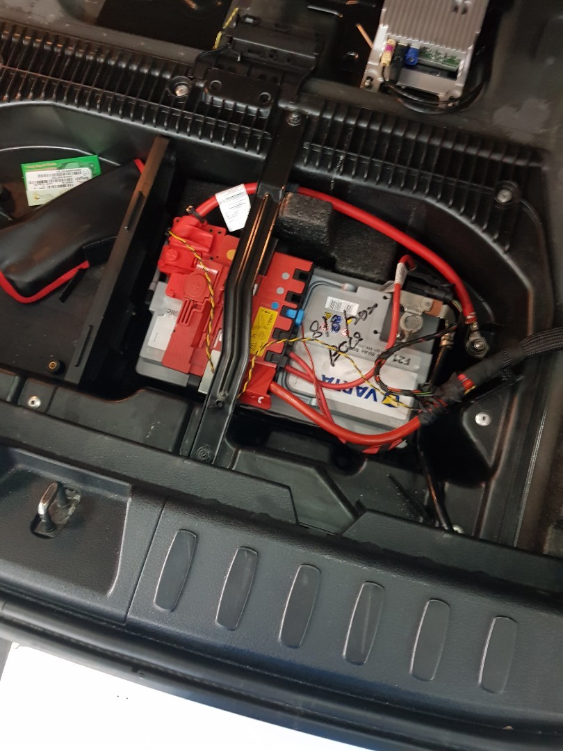 Original BMW Battery change for BMW F10 FL (AGM 90ah) & BMW E71 X6 (AGM ...