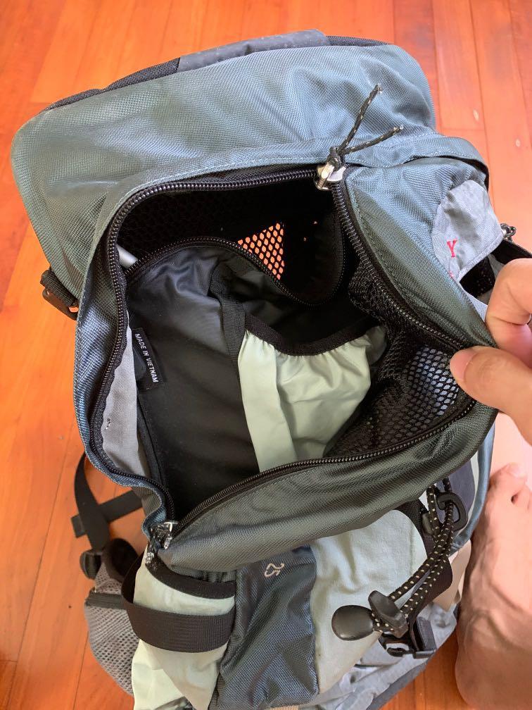 Osprey Atmos 25 backpack, Men's Fashion, Bags, Backpacks on Carousell