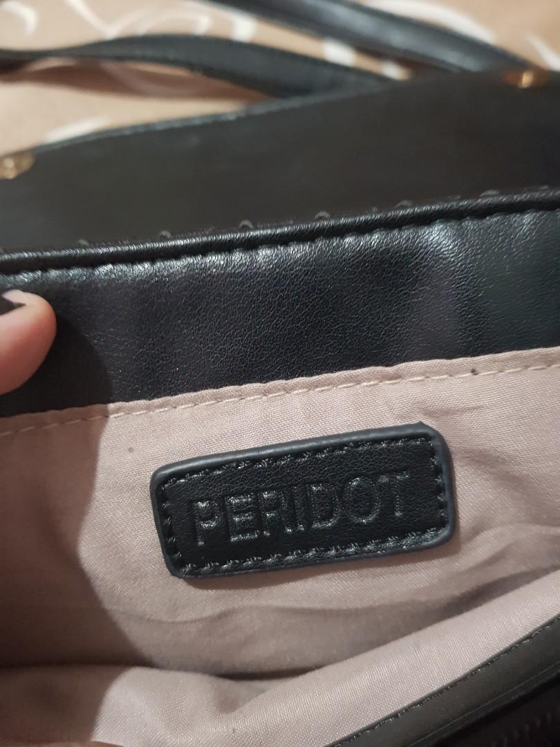 Peridot sling bag, Women's Fashion, Bags & Wallets, Cross-body Bags on ...