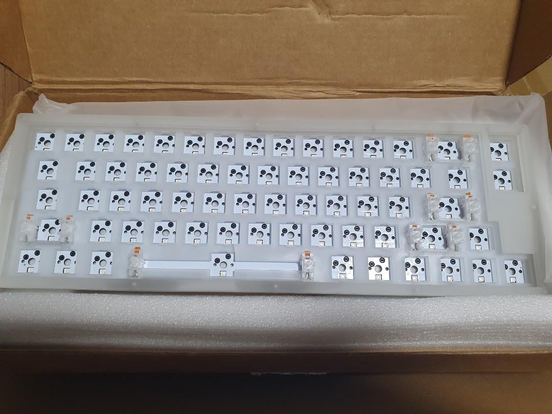YC66 65% hotswap keyboard kit, Computers & Tech, Parts & Accessories ...