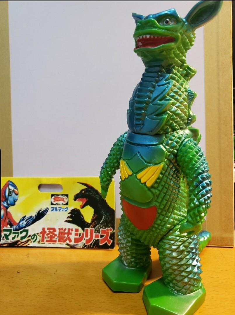 懷舊 腦波怪獸 超人 怪獸 搪膠 sofubi bullmark, 興趣及遊戲, 玩具 & 遊戲類 - Carousell