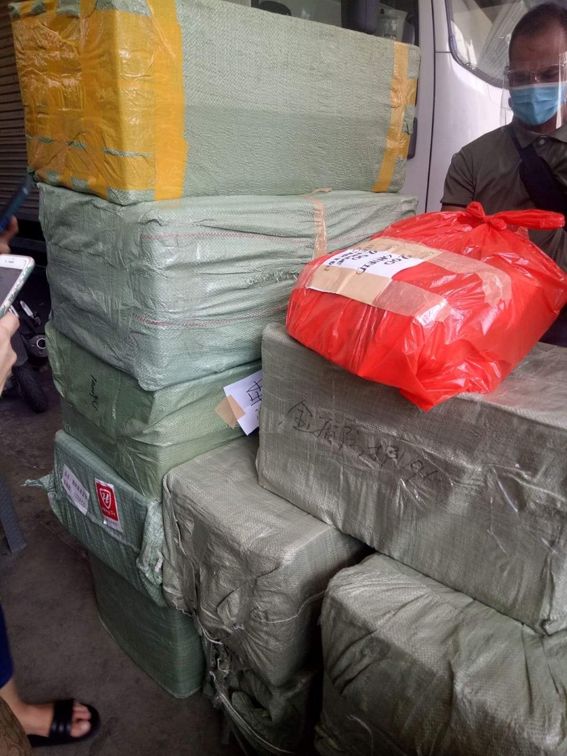 Heng de face shield, Beauty & Personal Care, Face, Face Care on Carousell