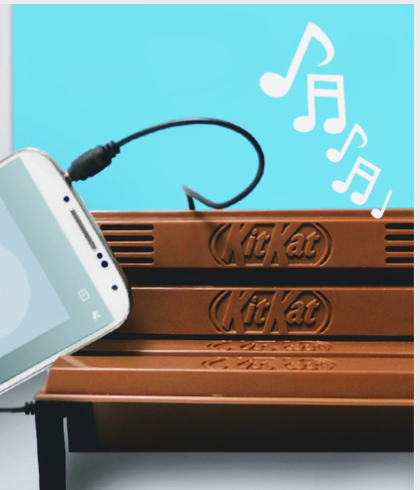 KIT KAT Bench Collectible Mini Speaker, Hobbies & Toys, Music & Media ...