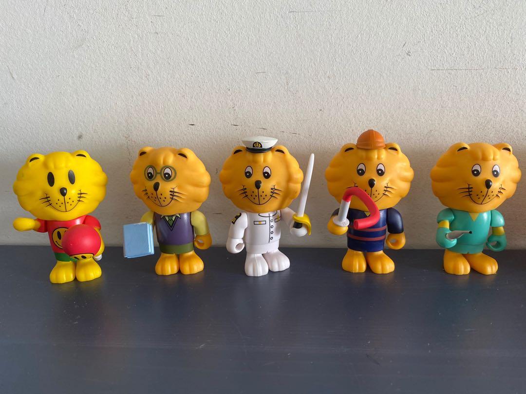 Singa Lion Set, Hobbies & Toys, Toys & Games on Carousell