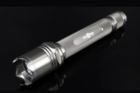Solarforce L2r Tactical Flashlight, Commercial & Industrial ...