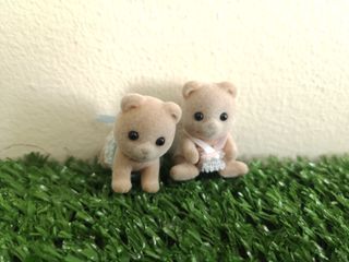 Sylvanian Families Huckleberry Hound Dog Family, Hobbies & Toys, Toys ...