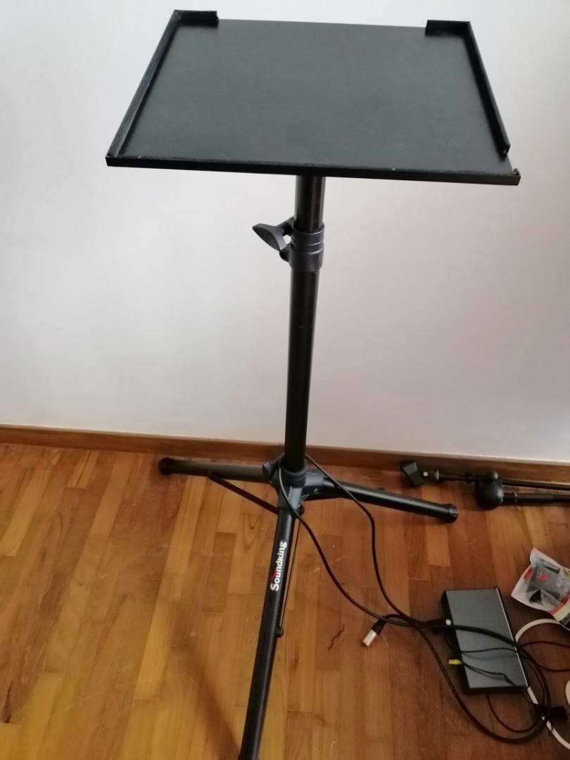 Versa tripod laptop stand, Hobbies & Toys, Music & Media, Music ...