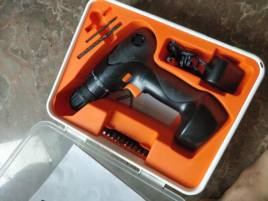 IKEA FIXA Screwdriver / Drill, Furniture & Home Living, Furniture ...