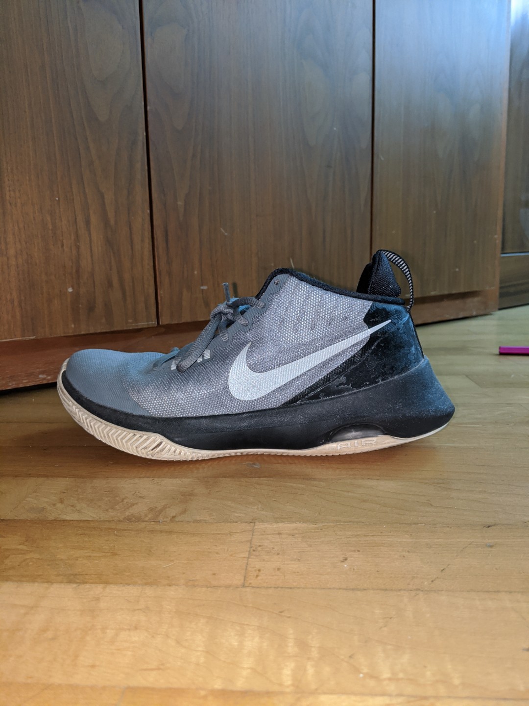 Nike Air Versatile, Men's Fashion, Footwear, Sneakers on Carousell