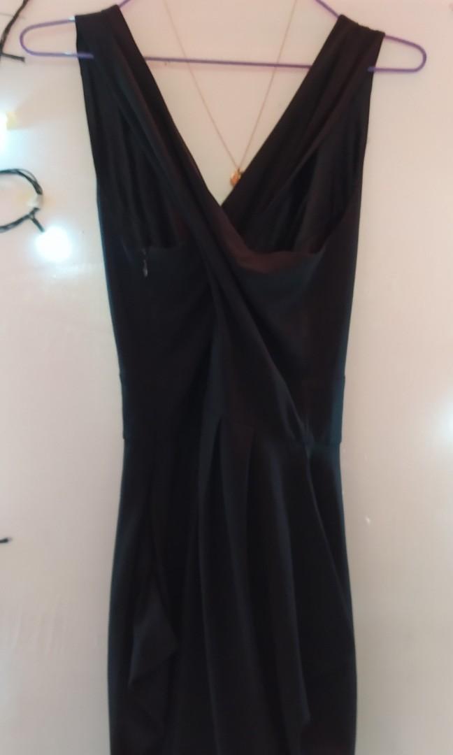 V line Dress, Women's Fashion, Dresses & Sets, Dresses on Carousell