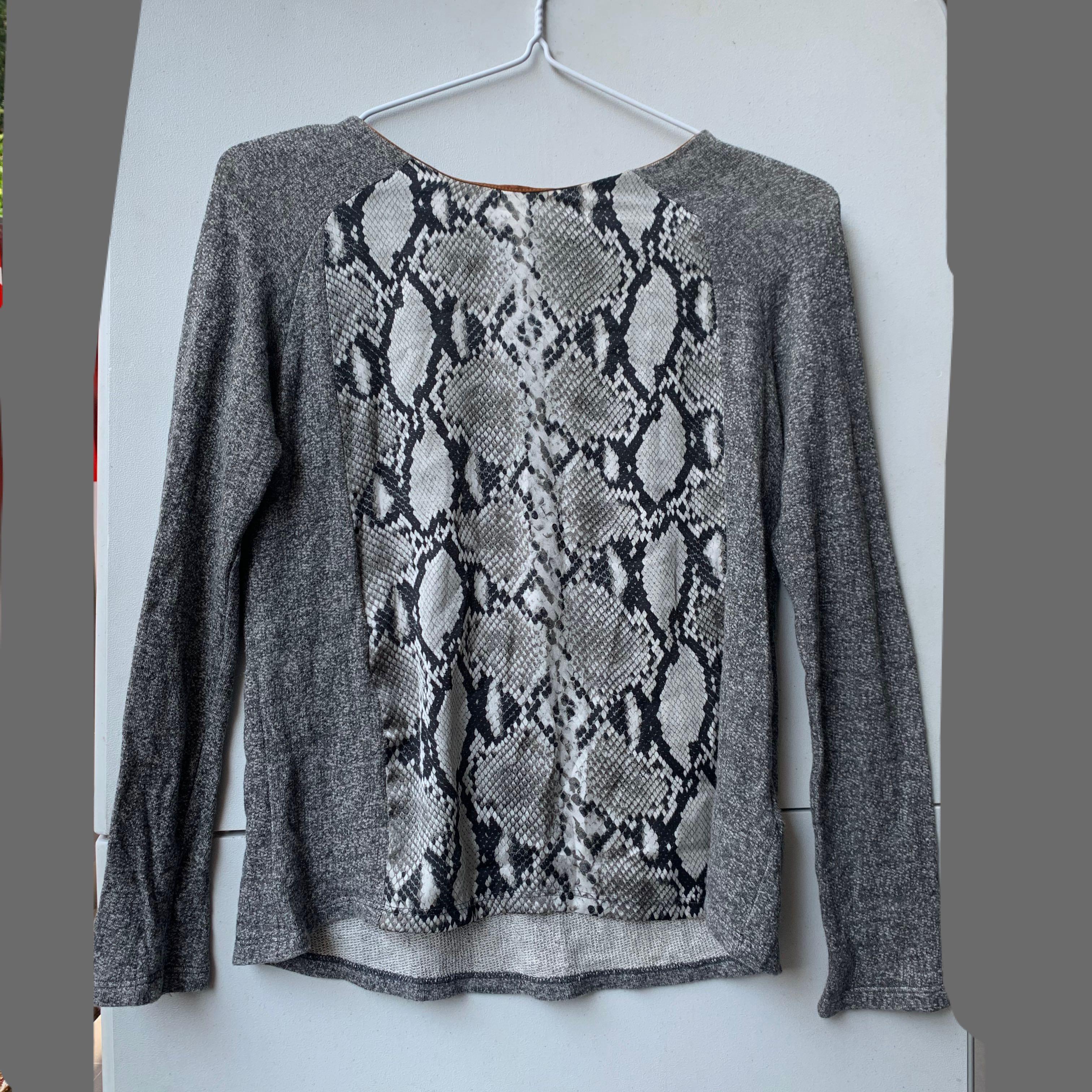 Zara snake top, Women's Fashion, Tops, Blouses on Carousell
