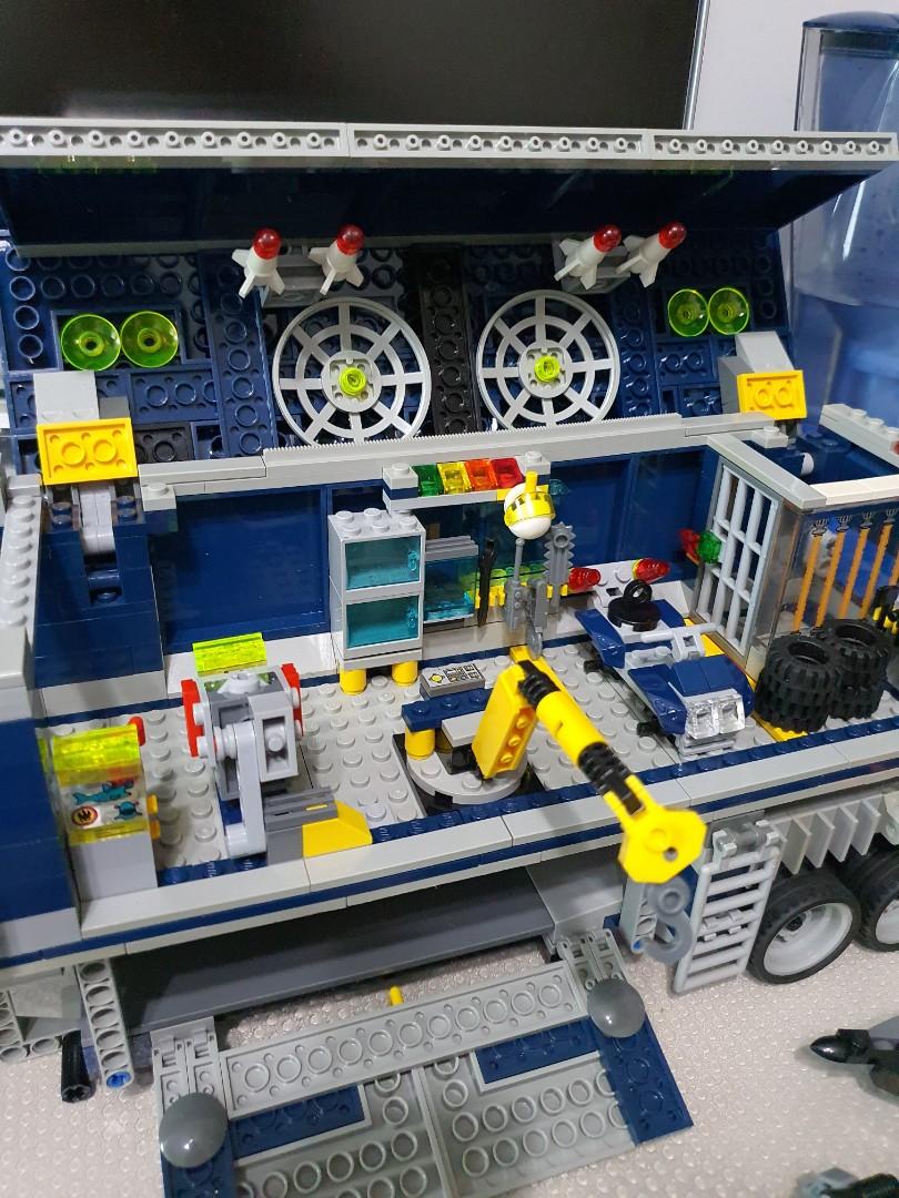 8635, MOBILE COMMAND CENTER, LEGO AGENTS on Carousell
